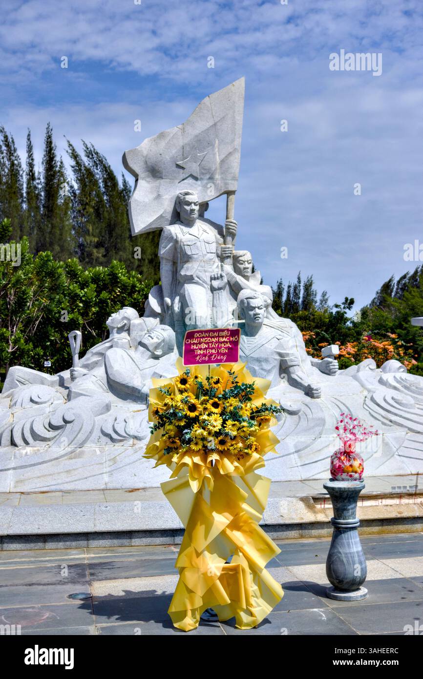 Memorial Monument to the 64 Naval Soldiers Killed by Chinese Invaders ...