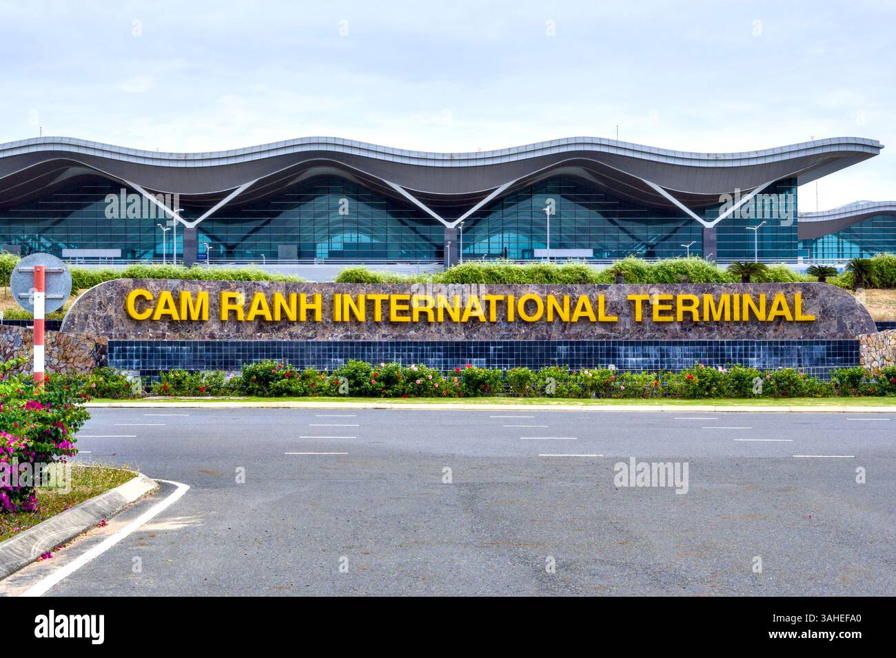 Cam Ranh International Airport with a Domestic & International Terminal ...