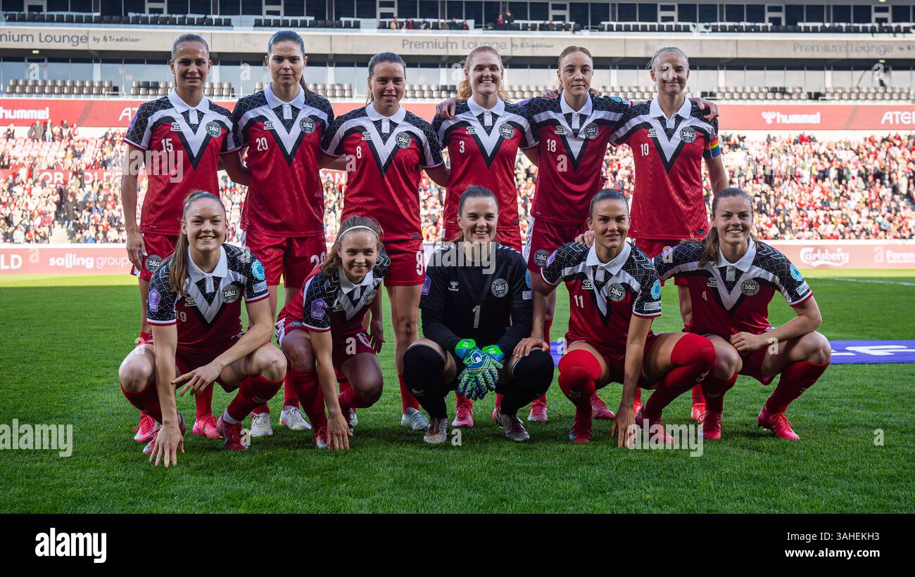 Herning, Denmark. 08th, April 2025. The starting-11 of Denmark for the ...