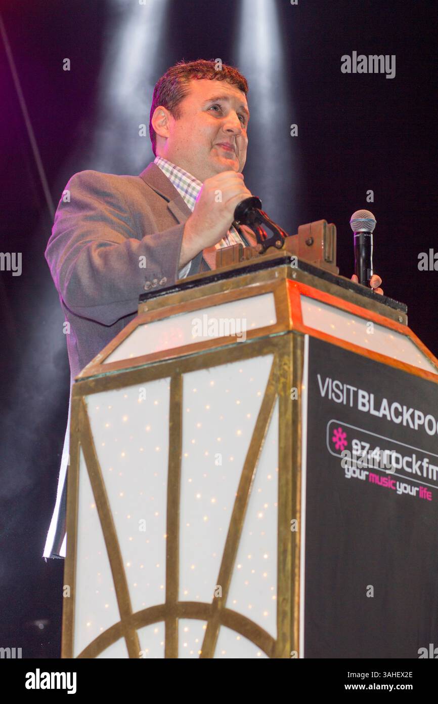 Peter Kaye switches on Blackpool Illumination Switch on 2014 Blackpool ...