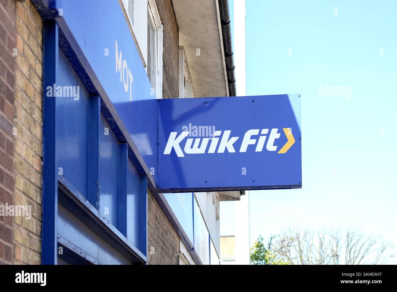 Kwikfit logo, UK, Kwik Fit, UK Stock Photo - Alamy