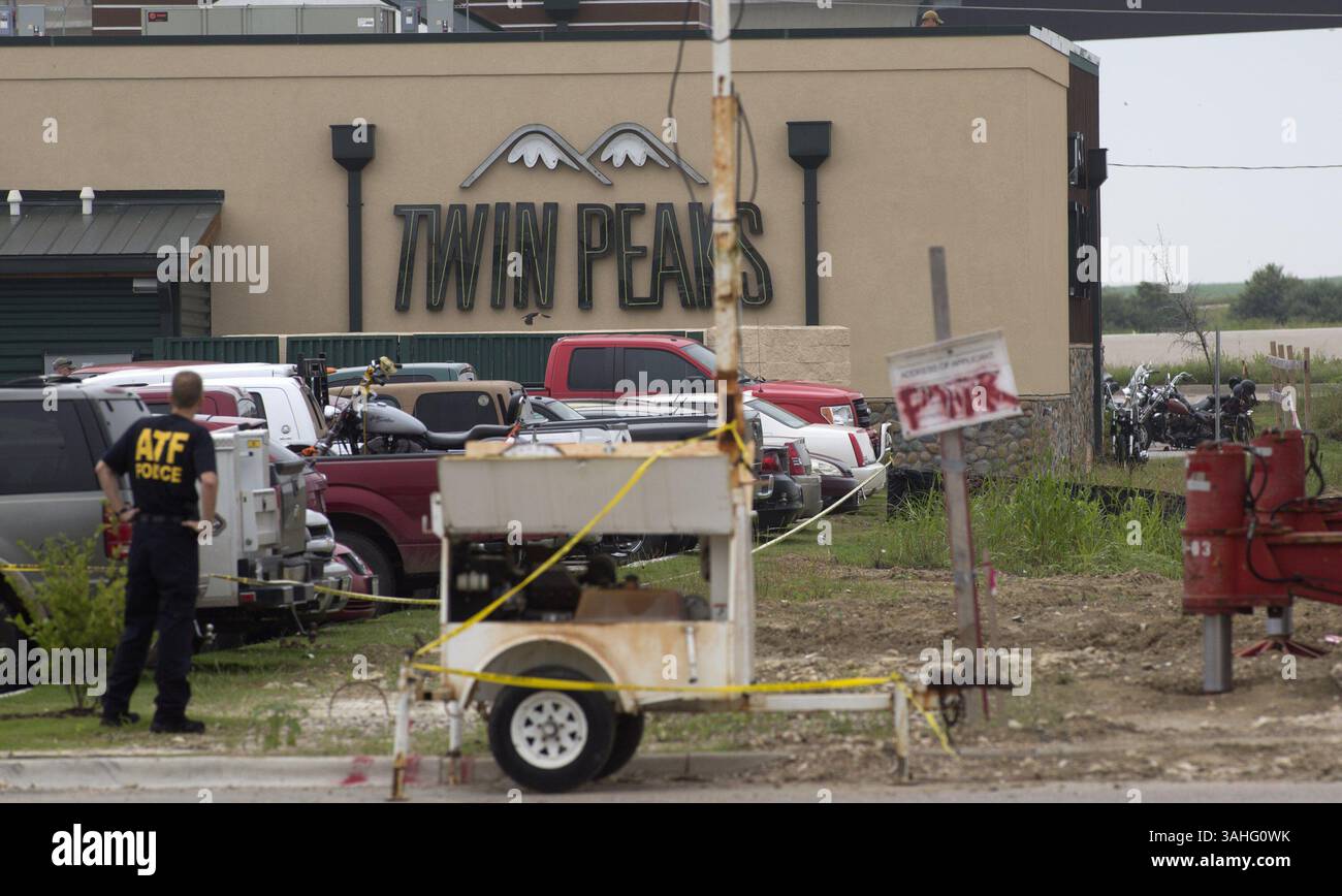 May 18, 2015 - Waco, TX, USA - Law enforcement officers from around the ...