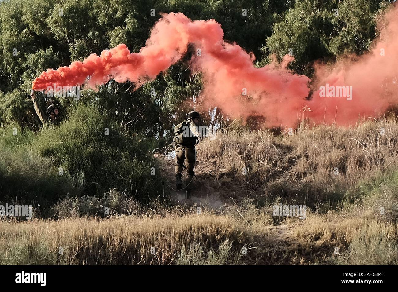 May 19, 2015 - Israel - IDF Unit 669 fighters demonstrate rappelling ...