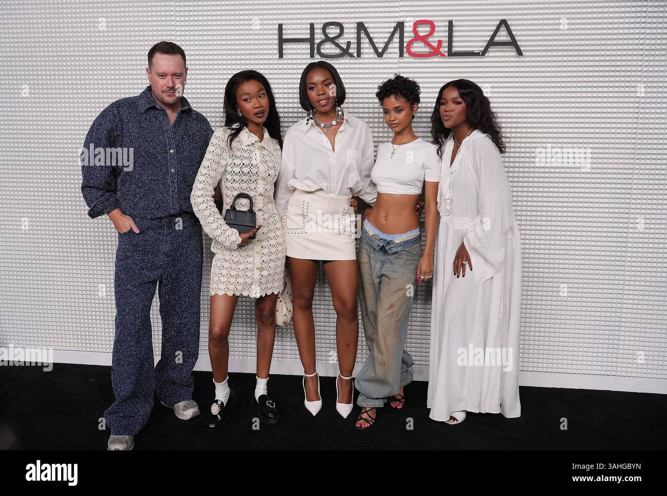 Elaine and tyla hi-res stock photography and images - Alamy