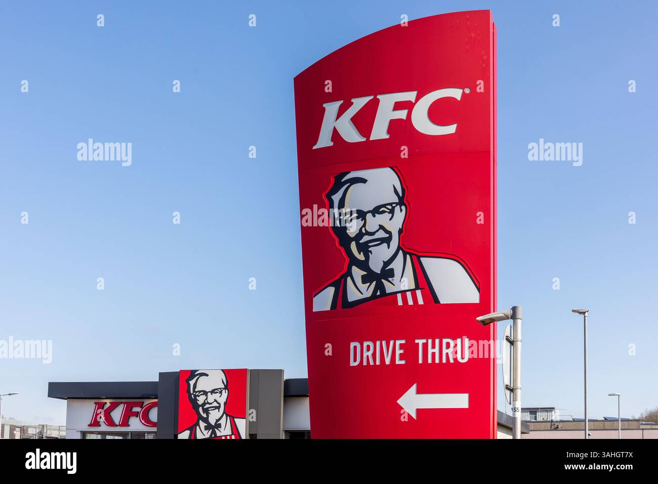 Sign for the Kentucky Fried Chicken, kfc, cafe and restaurant drive ...