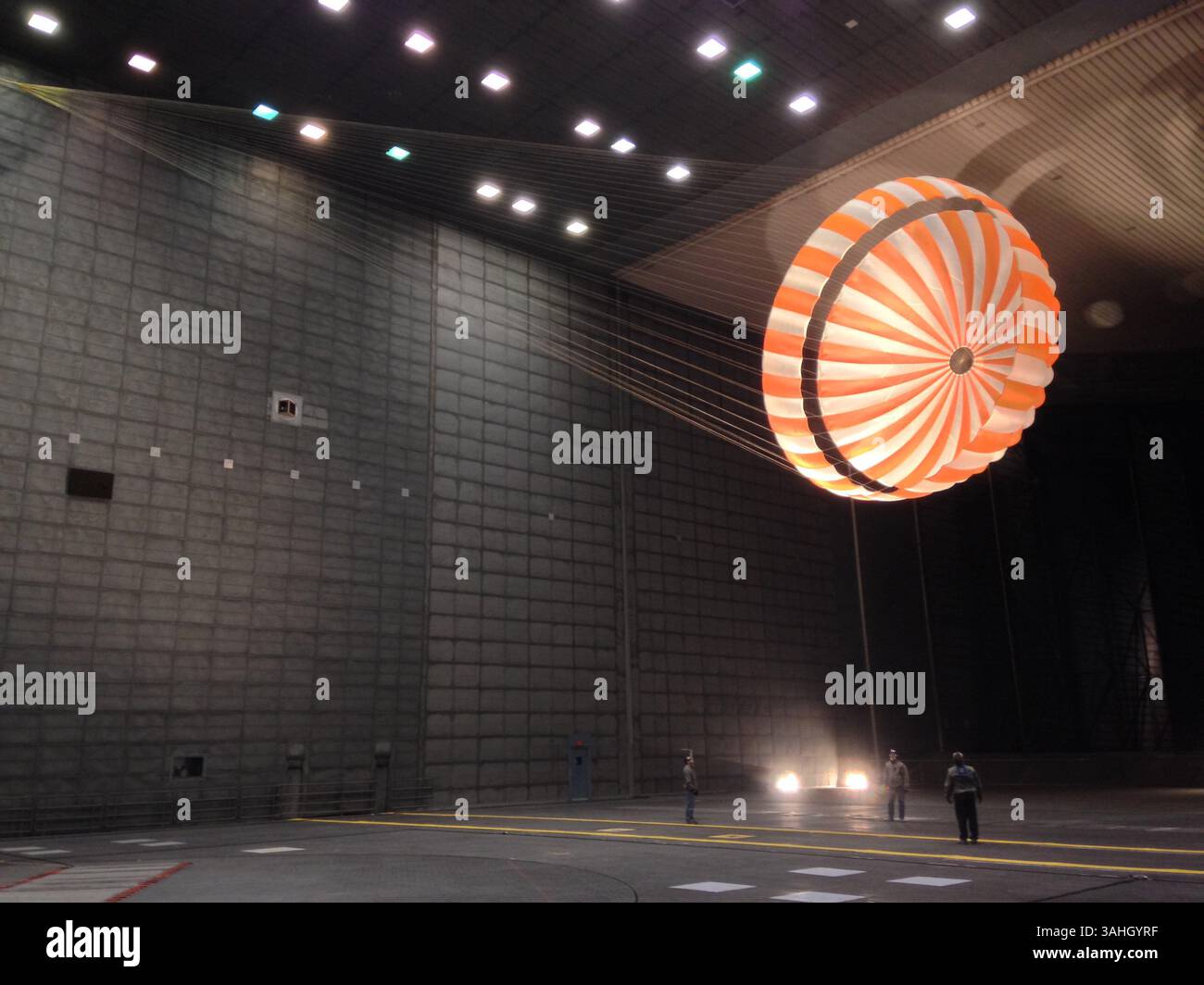 May 28, 2015 - Moffett Field, California, U.S. - This parachute testing ...