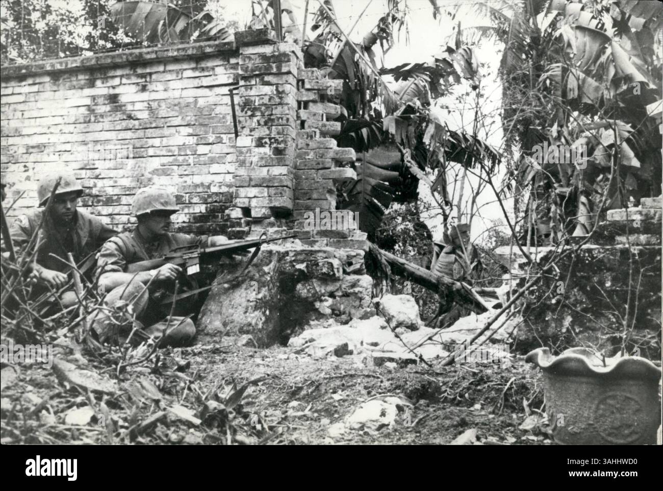 Feb 1, 1968 - Hue, Vietnam - The Battle For Hue: U.S. Marines wait an ...