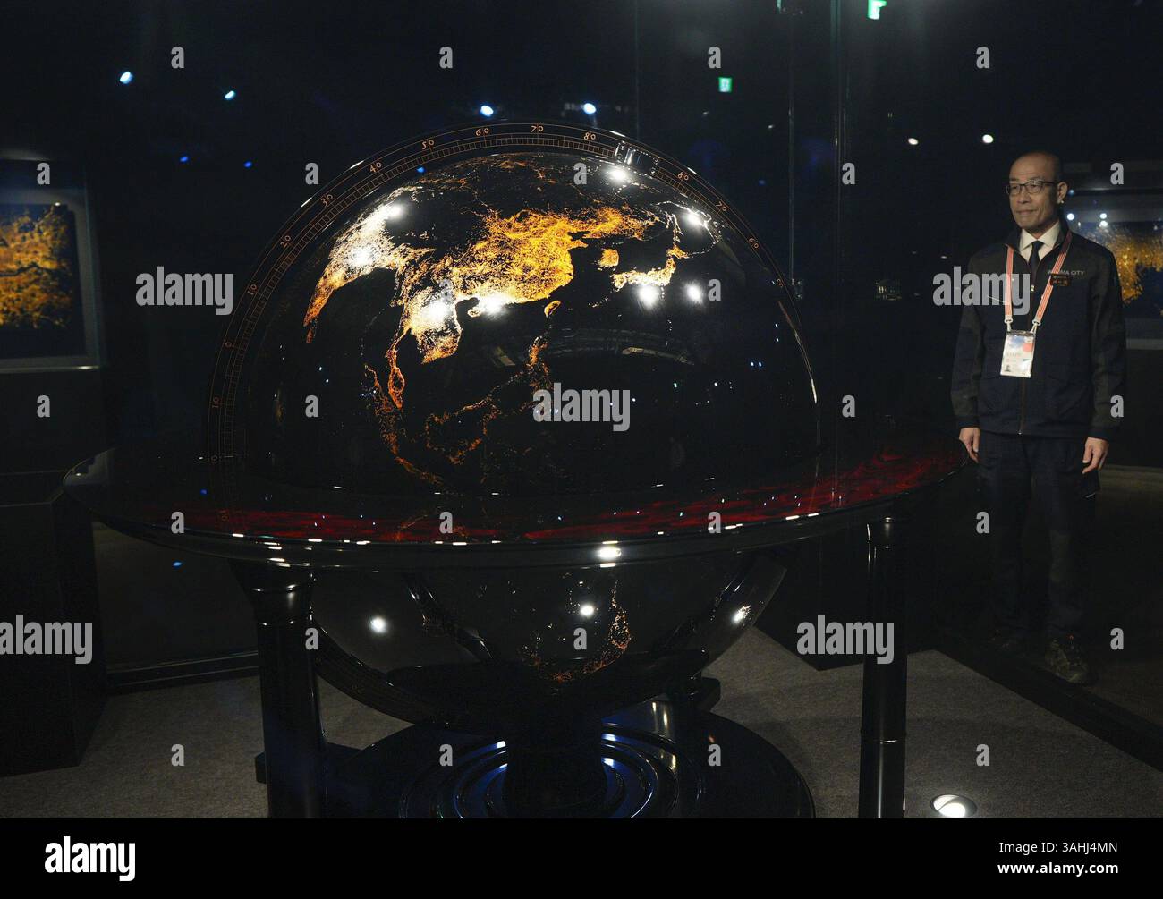 Photo shows a "Wajima-nuri" lacquerware terrestrial globe from Wajima ...