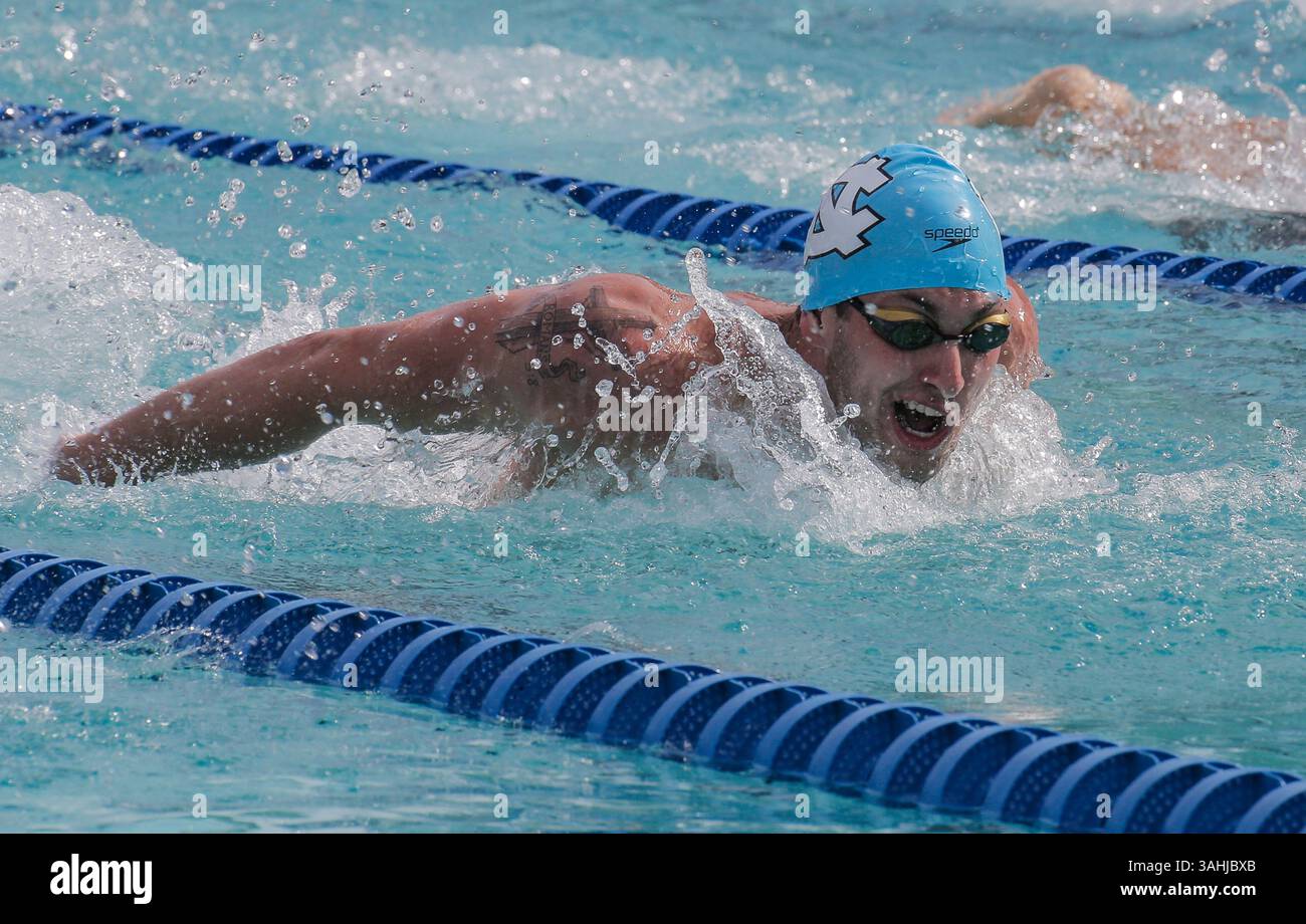 Jun 21, 2015 Santa Clara, CA : Ben Colley lead and win the 200 Meter ...