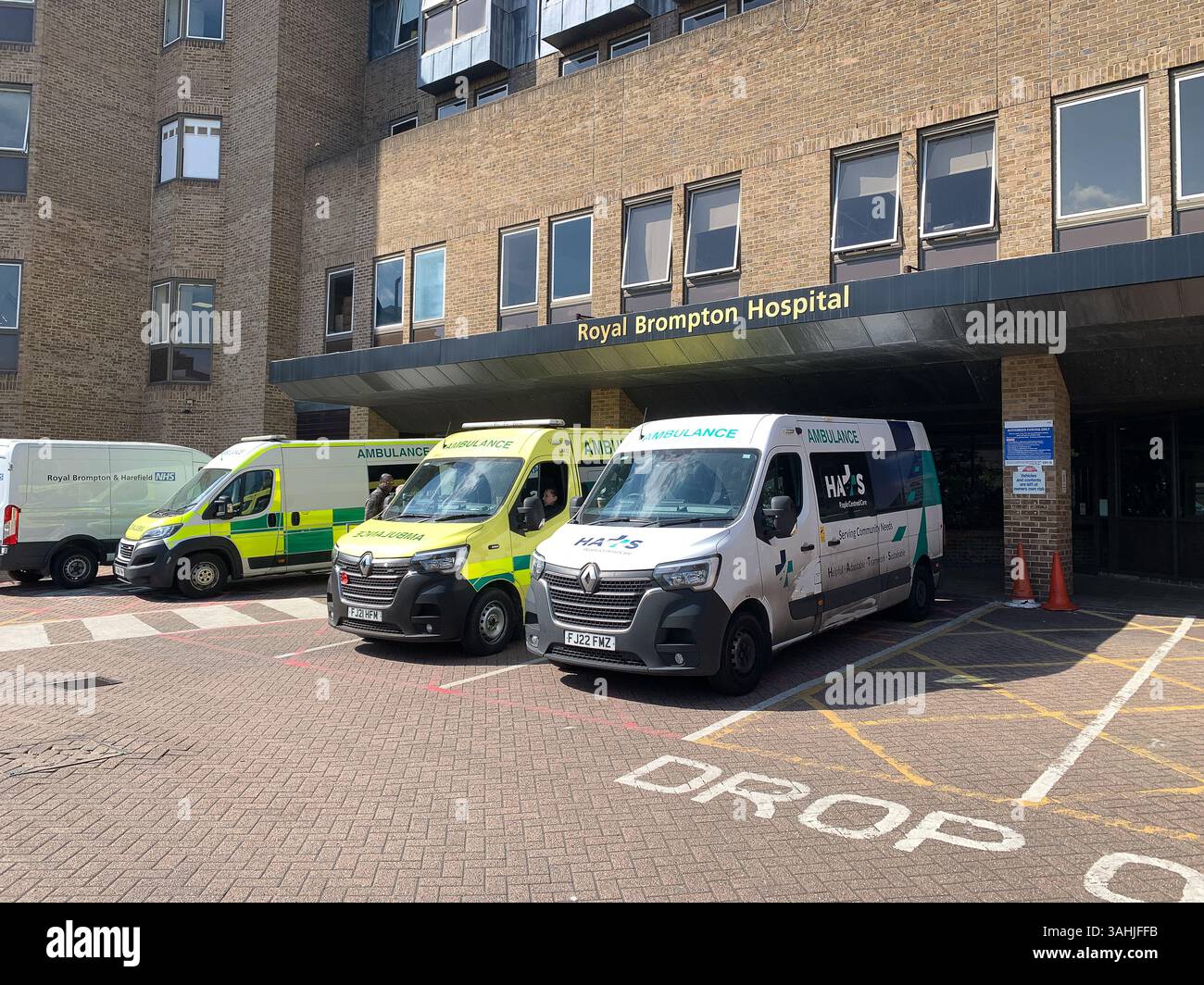 Chelsea, London, UK. 9th April, 2025. Ambulances outside The Royal ...