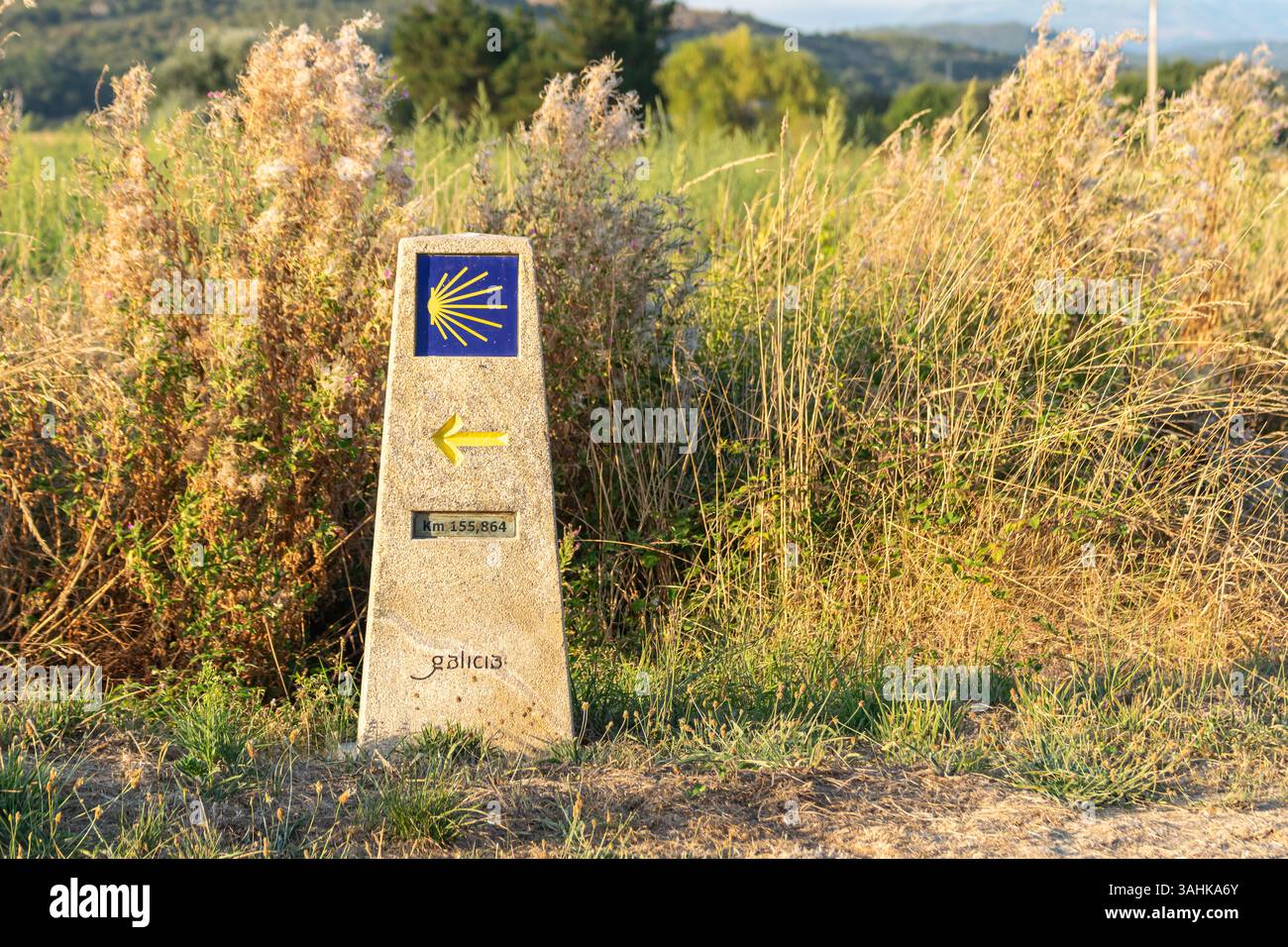 pilgrim route marker galician countryside, camino de santiago sign ...