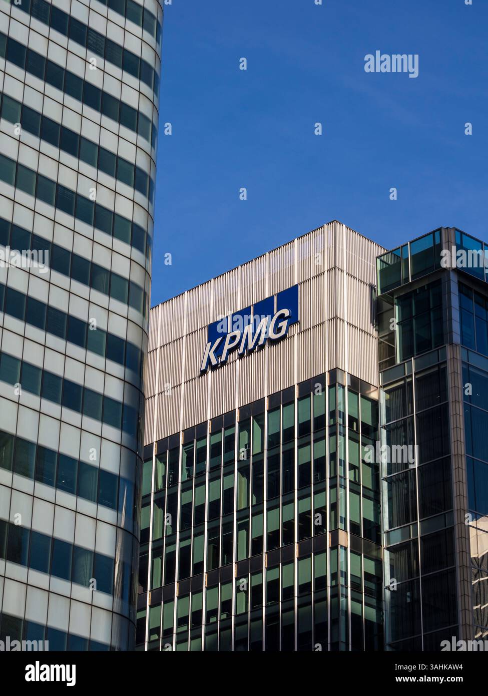 KPMG Canary Wharf, KPMG UK HQ , Business Services, 15 Canada Square ...
