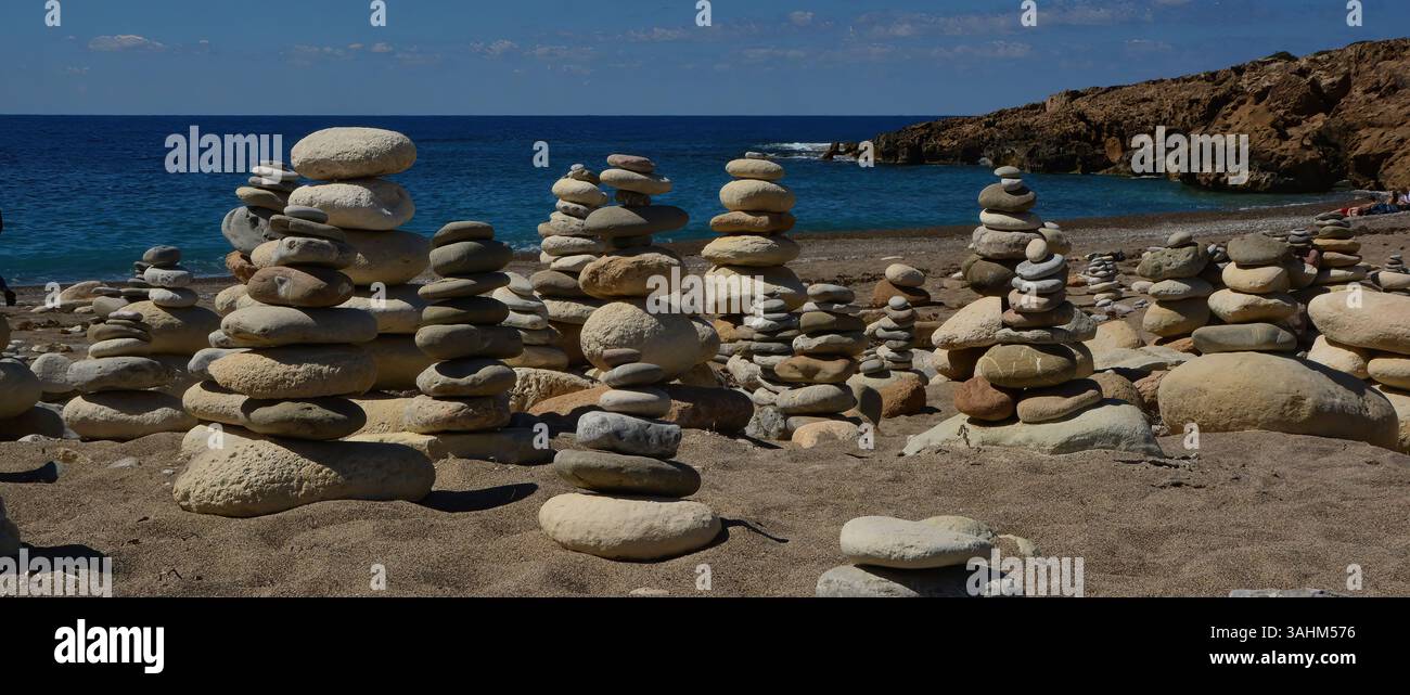 stone cairns on the beach Stock Photo - Alamy