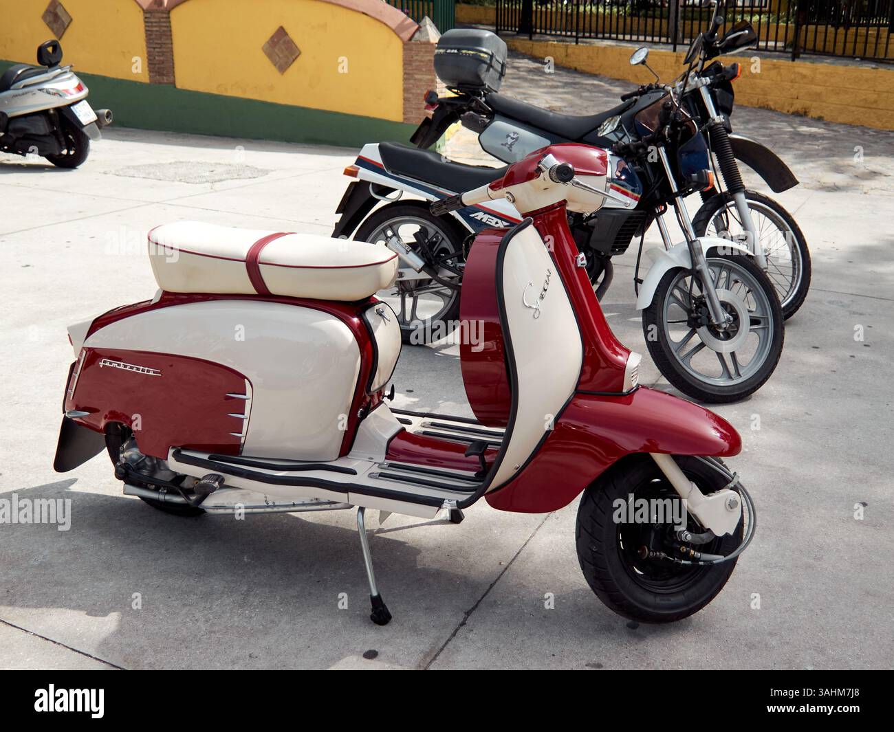 Lambretta 150 ti hi-res stock photography and images - Alamy