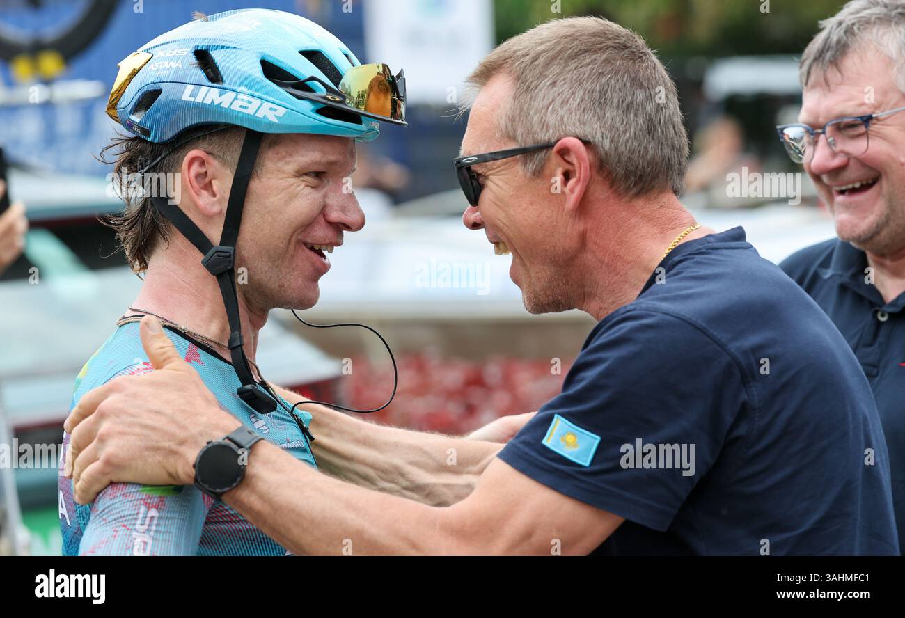 Dongfang, China's Hainan Province. 10th Apr, 2025. Aaron Murray Gate (L ...