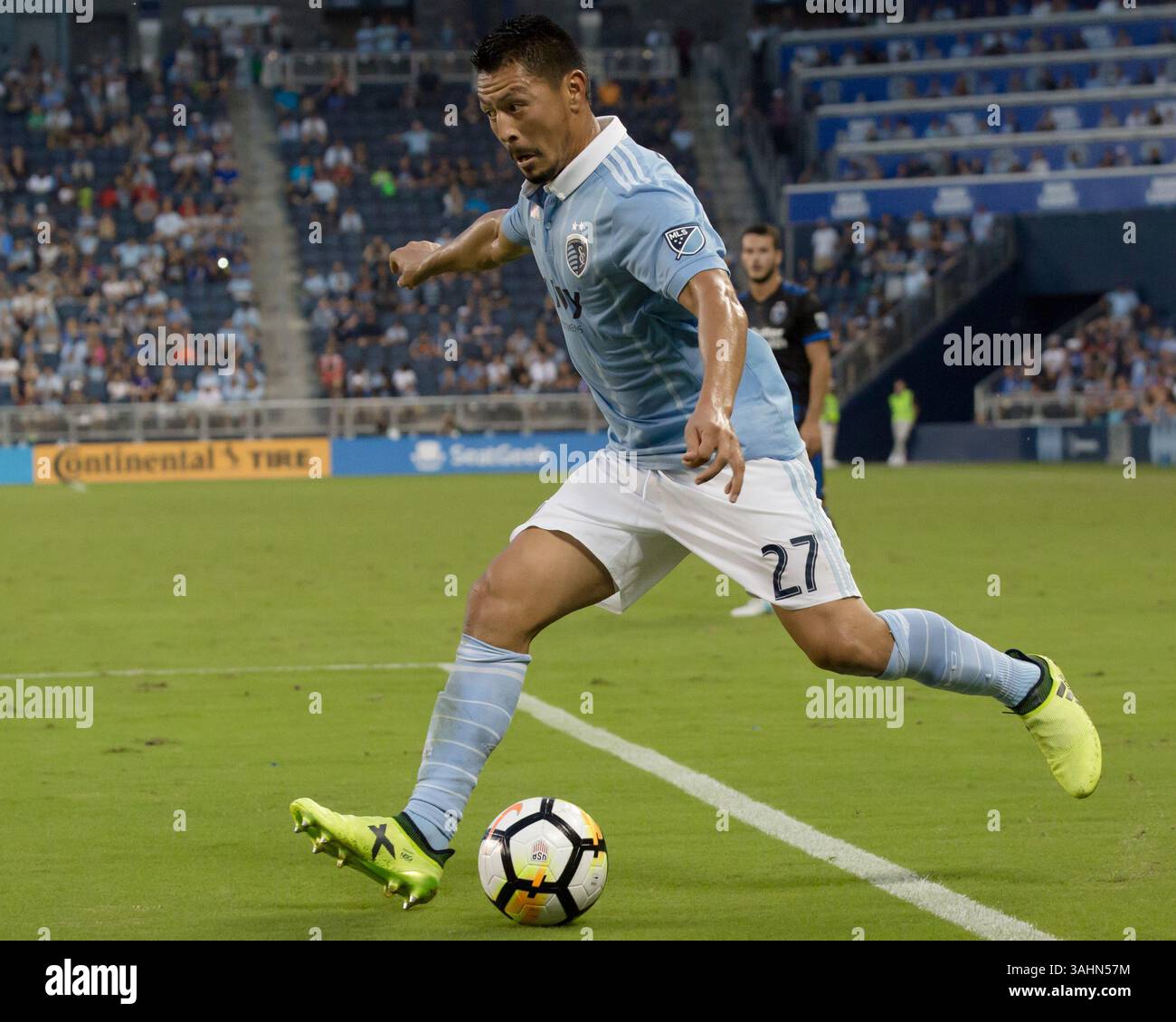 August 9, 2017 - Kansas City, Kansas, U.S - Sporting KC midfielder ...