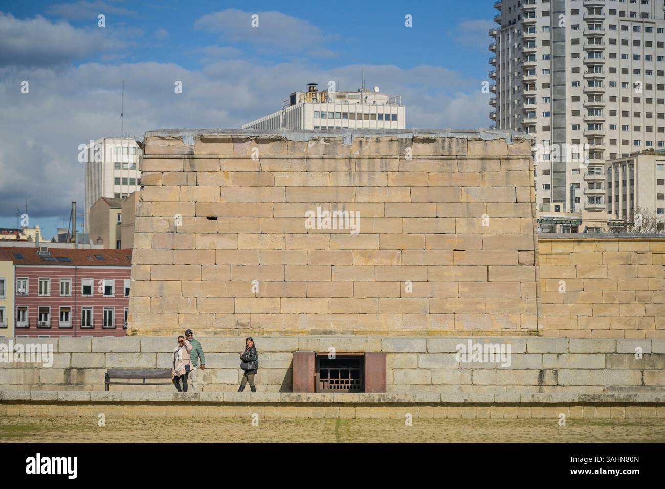 Ägyptischer Tempel, Templo de Debod, Parque de la Montana, Madrid ...