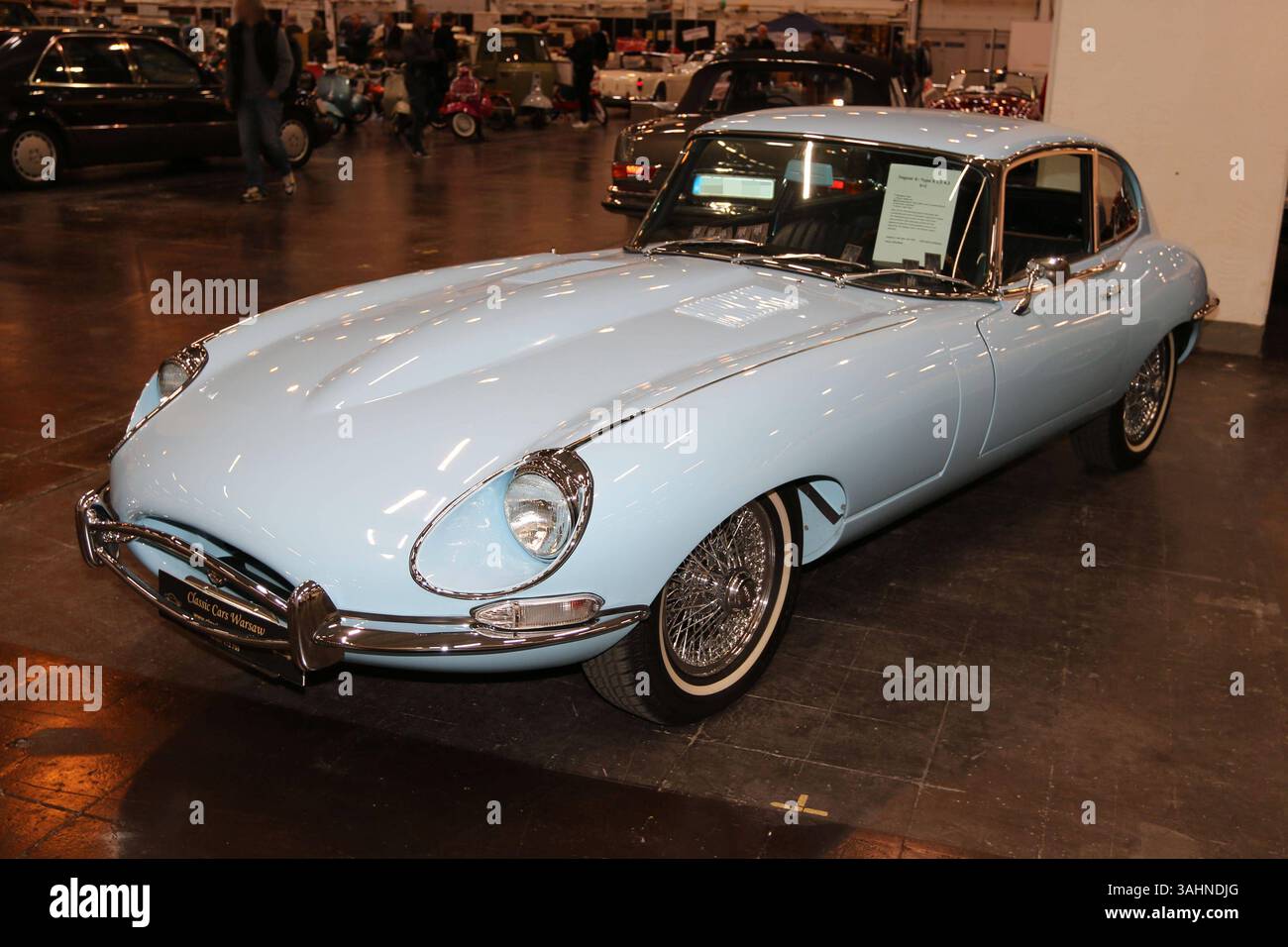 Jaguar E - Type S1,5 4.2 22 Coupe Baujahr 1968, 35. Techno Classica Essen 09. - 13.04.2025 ...