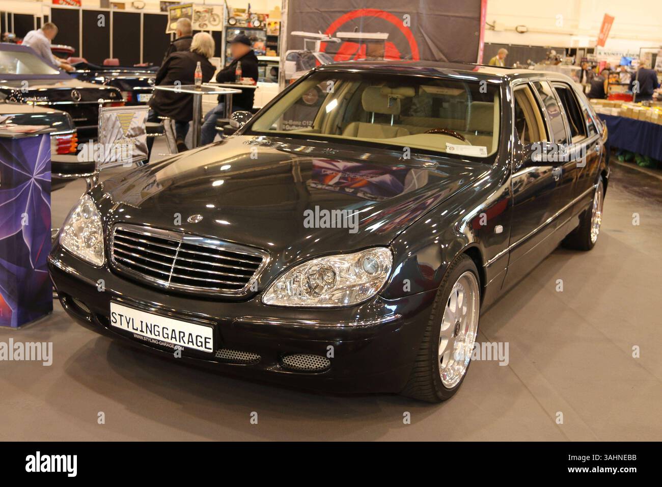 SGS Styling Garage Service Hamburg S500L Stretchlimousine auf Basis ...