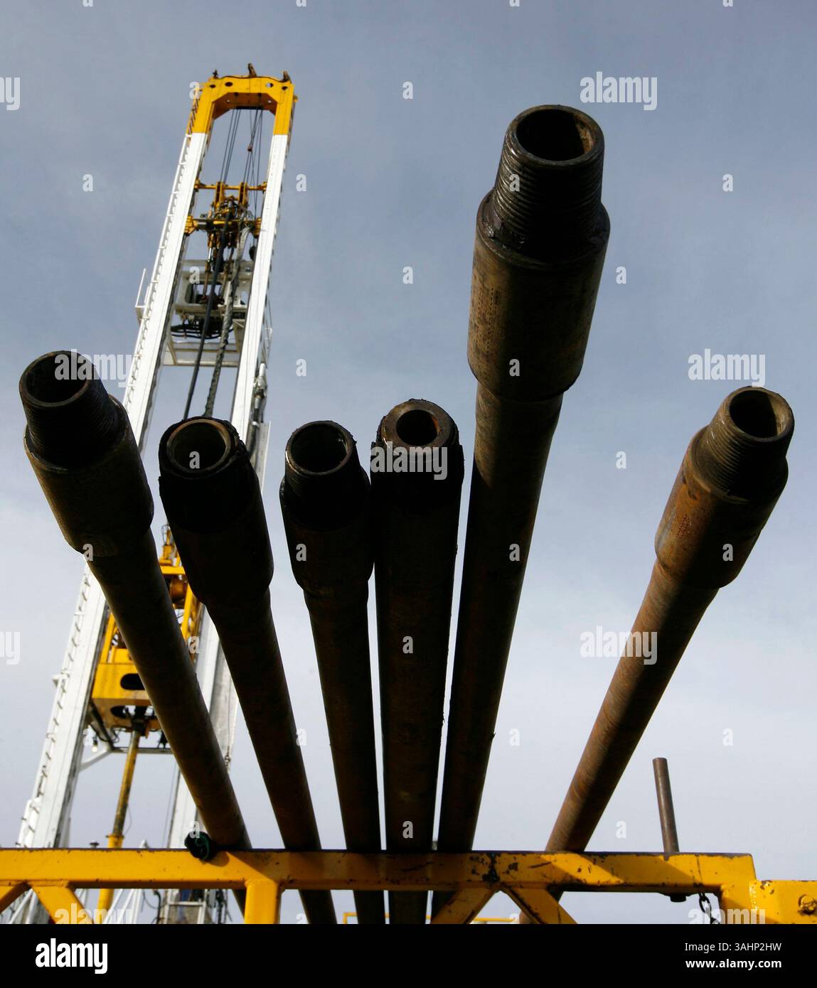 Sep 30, 2007 - Irricana, Alberta, Canada - Drilling pipe sections as a ...