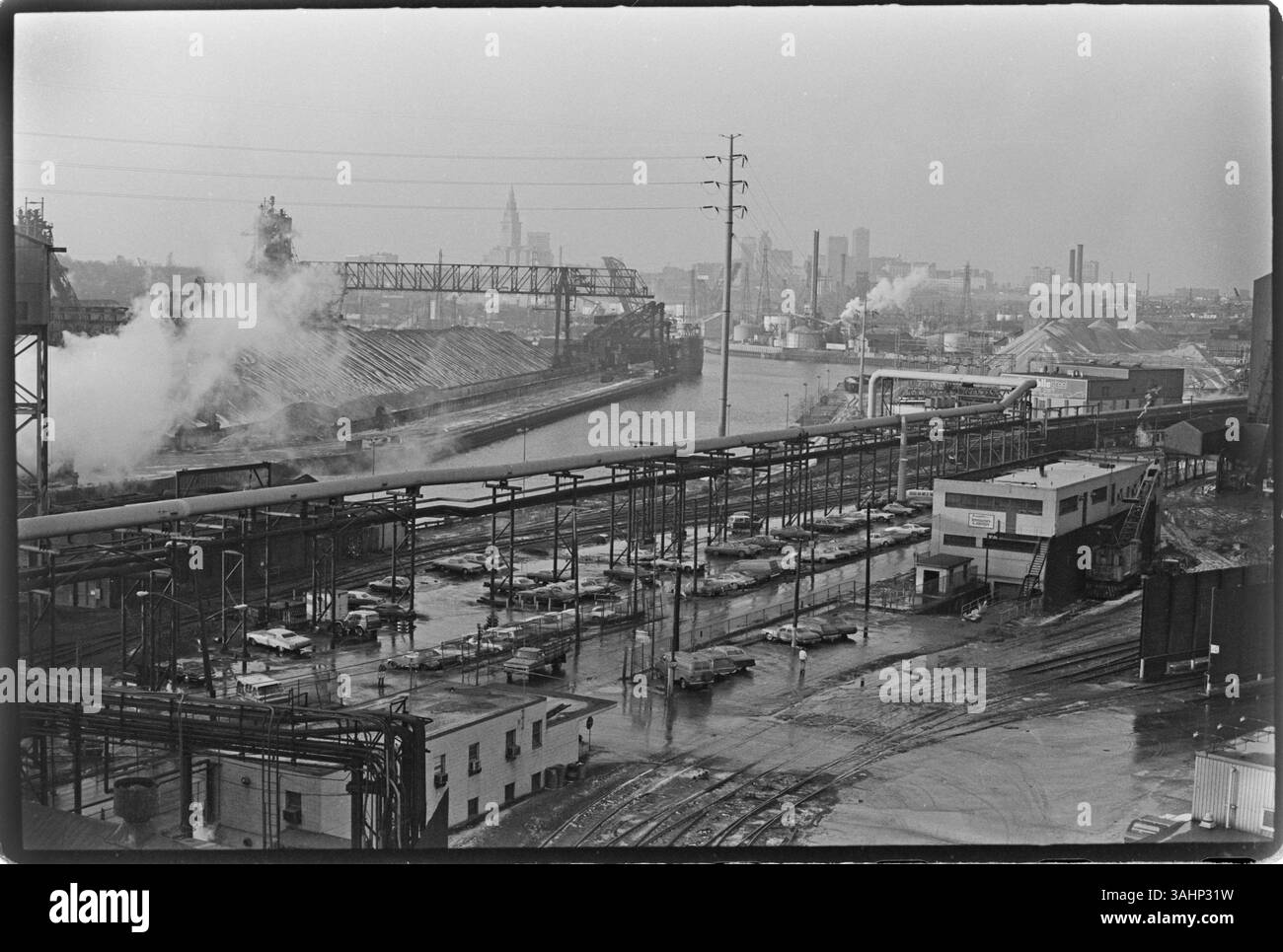 Historic cleveland terminal tower Black and White Stock Photos & Images ...