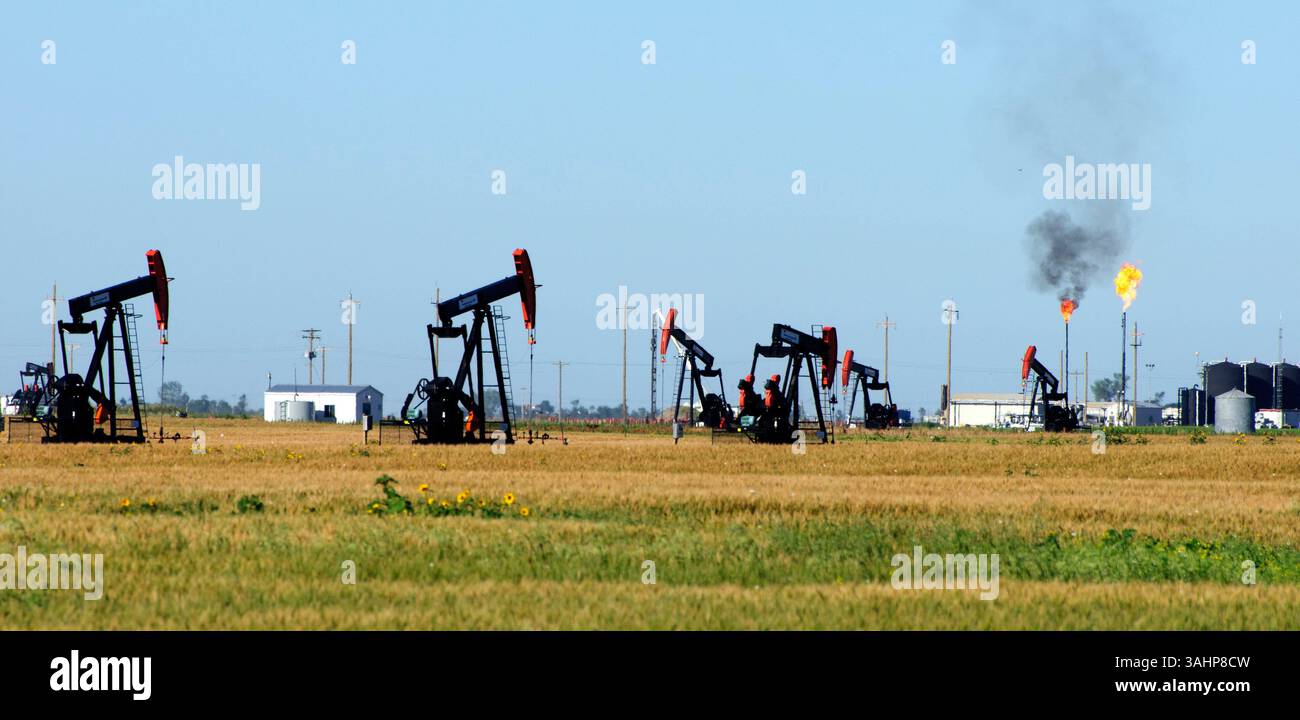 Aug 17, 2011 - Waskada, Man, Canada - Waskada, Man, Canada - Oilfield ...