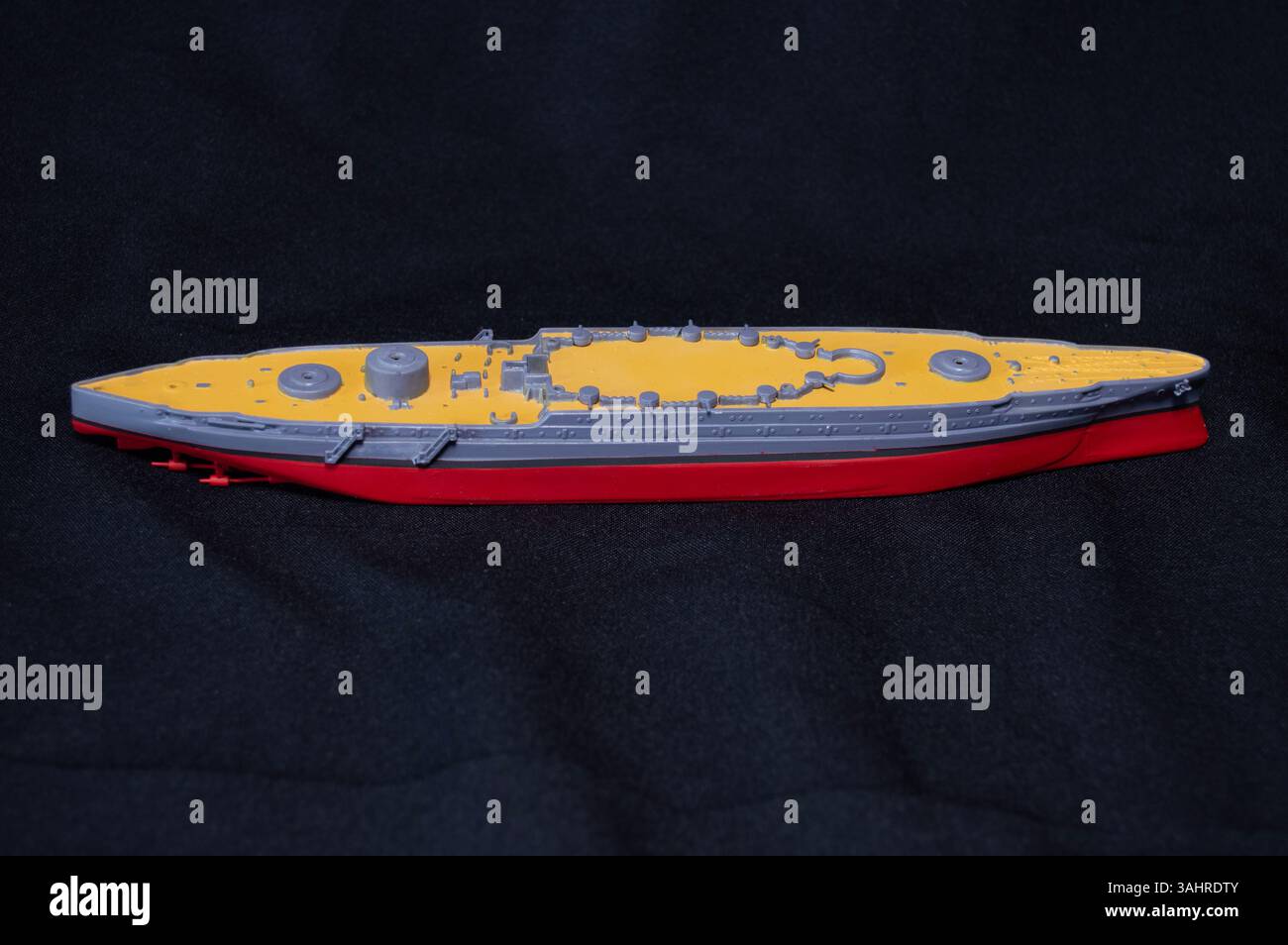 Modelo de buque hi-res stock photography and images - Alamy