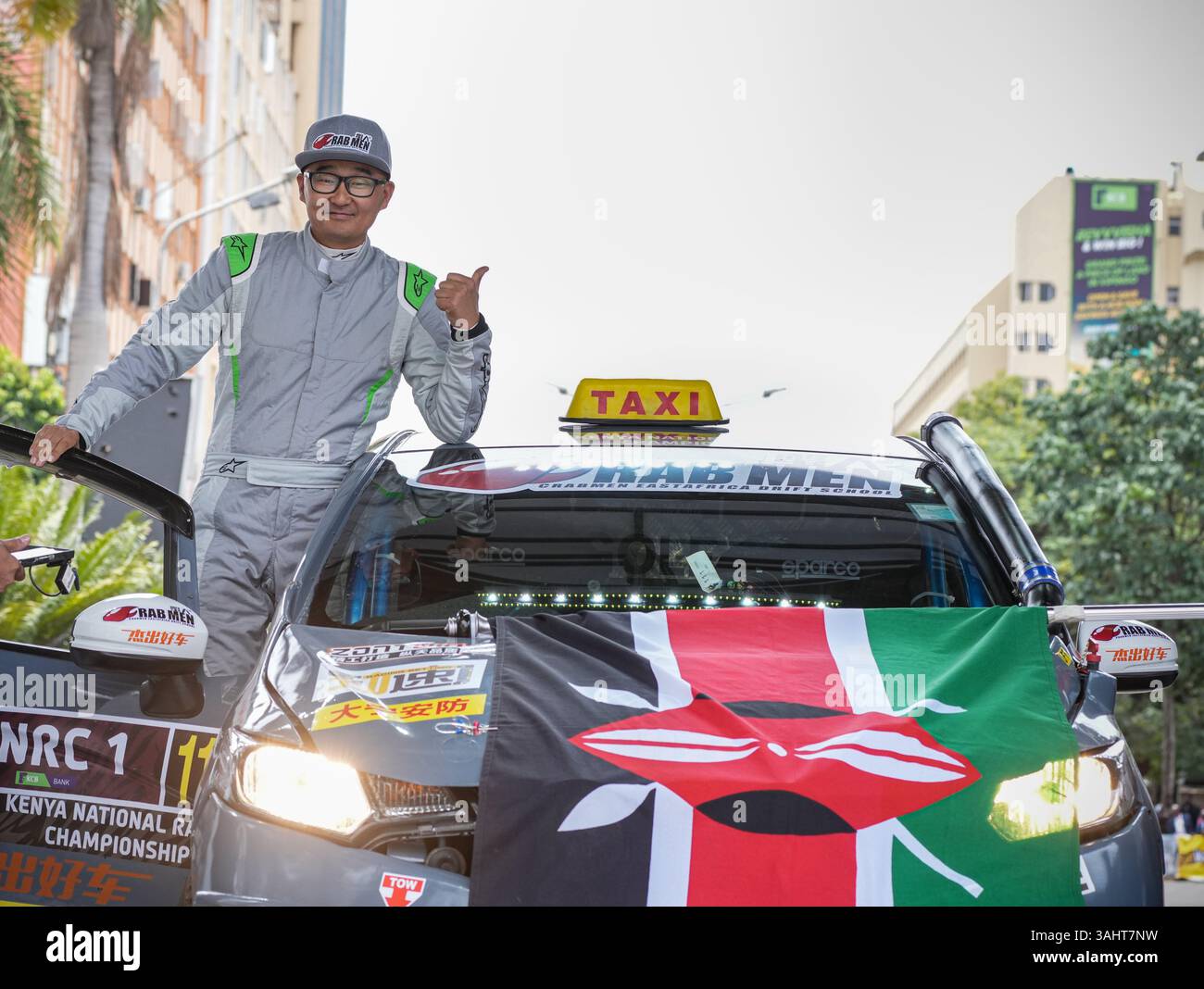 (250410) -- NAIROBI, April 10, 2025 (Xinhua) -- Lu Jin poses for a ...