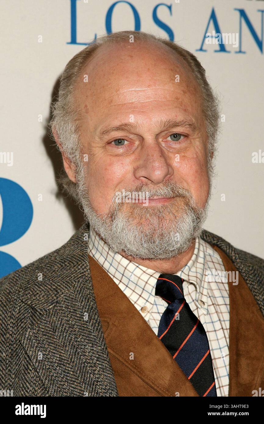 Gerald mcraney designing women hi-res stock photography and images - Alamy