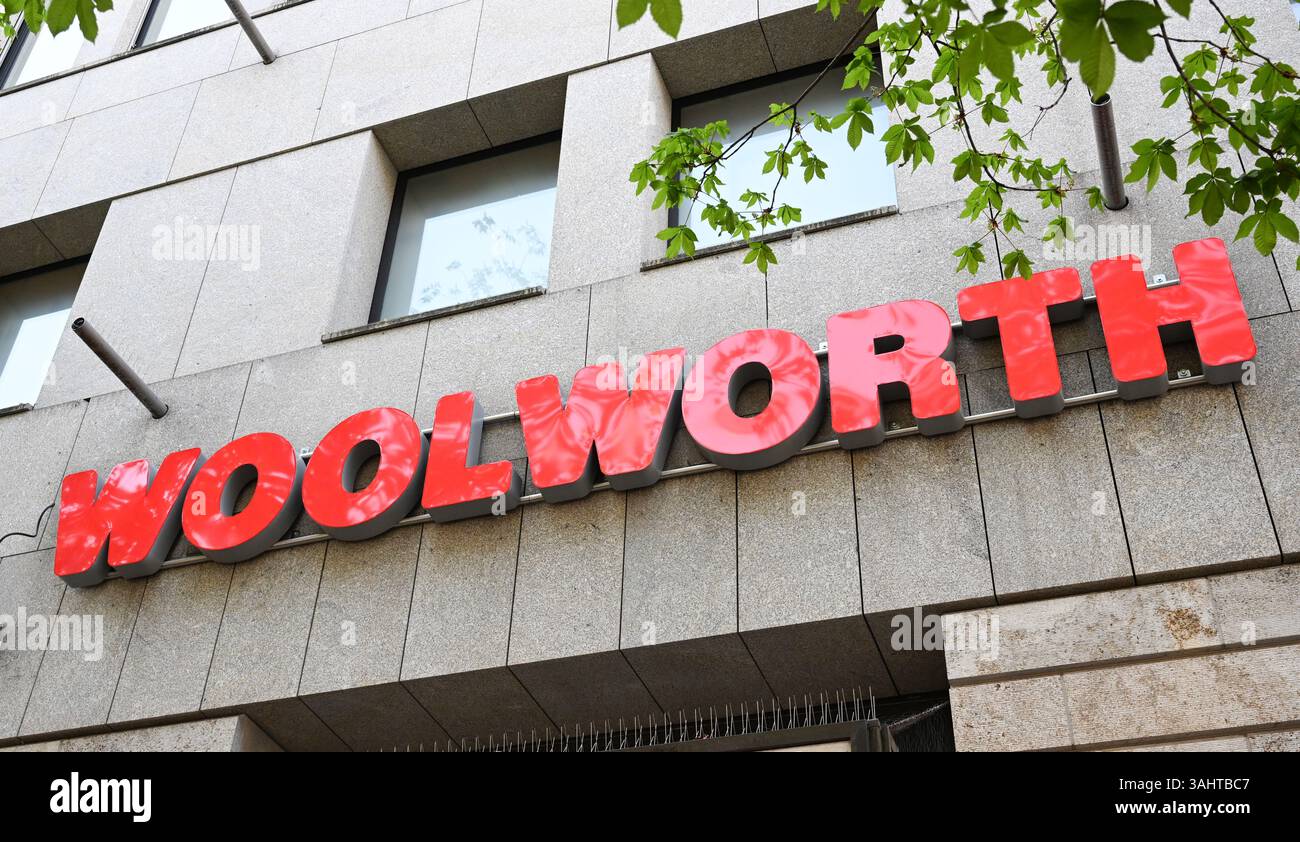 Stuttgart, Germany. 10th Apr, 2025. A logo of the Woolworth's chain is ...