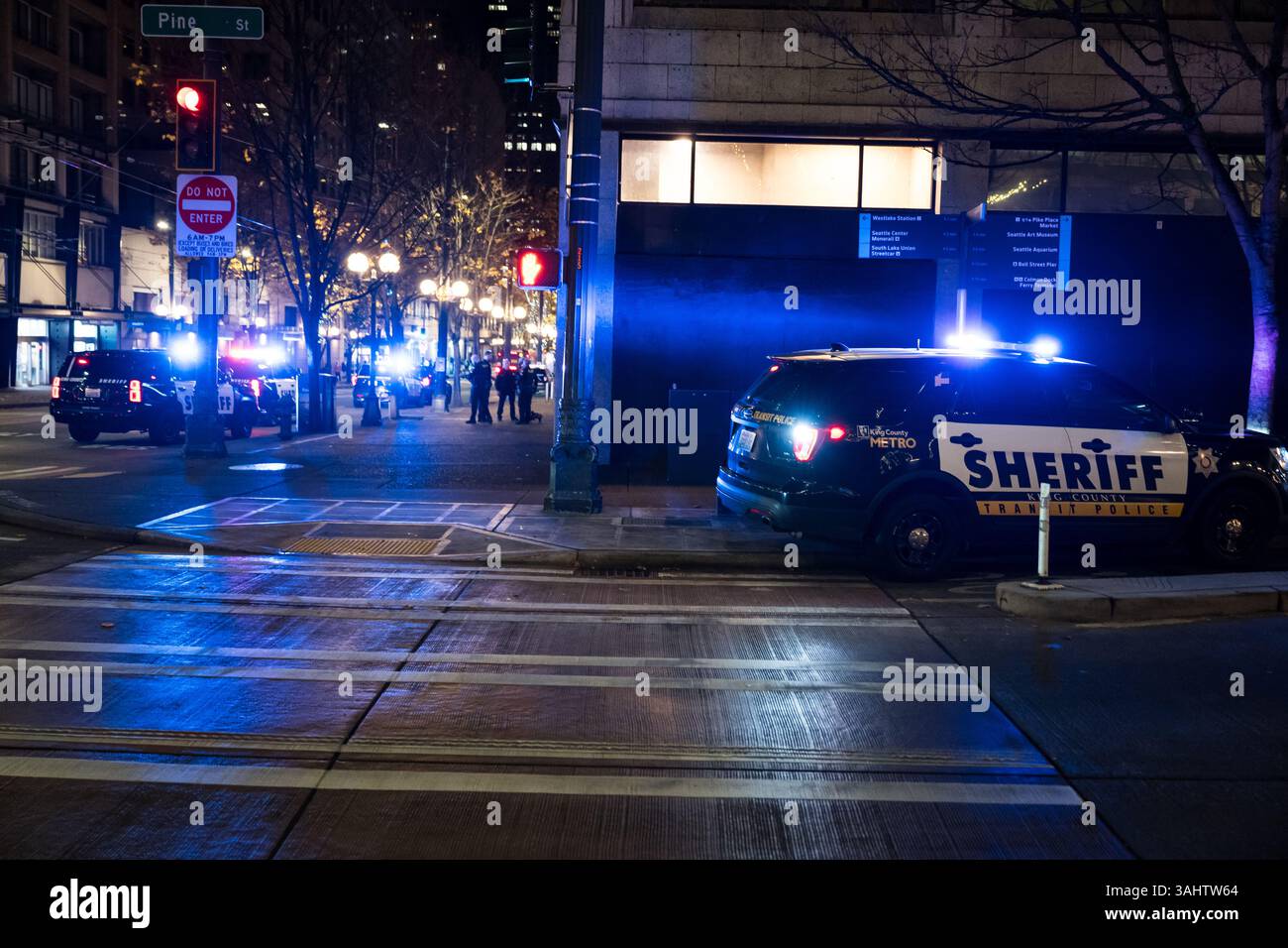 Seattle, USA. 1st Dec, 2024. King County Sheriff at the corner of 3rd ...