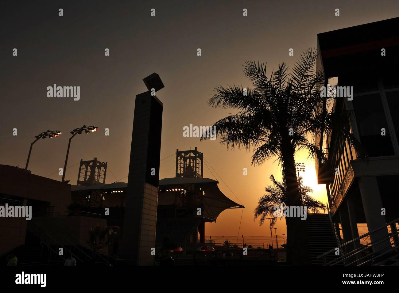 Circuit atmosphere - sunset. 10.04.2025. Formula 1 World Championship ...