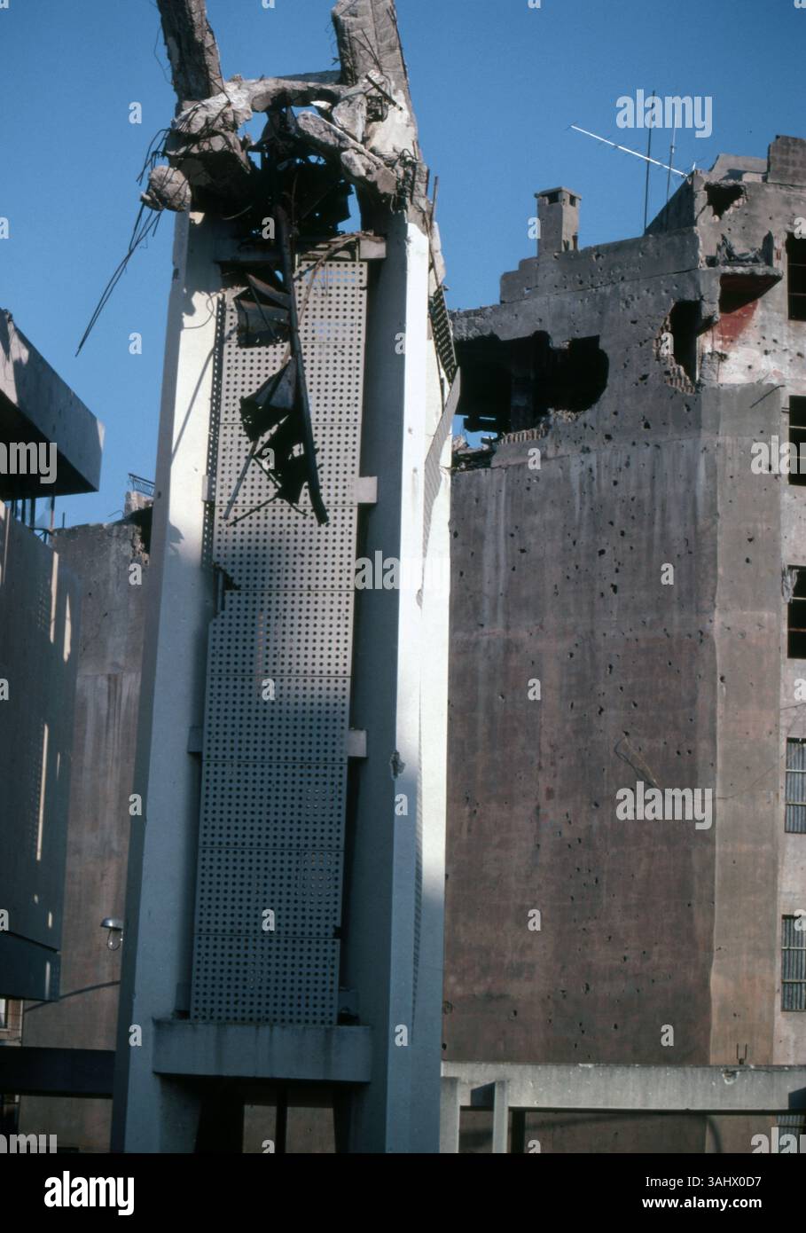 Idf invasion lebanon 1982 hi-res stock photography and images - Alamy