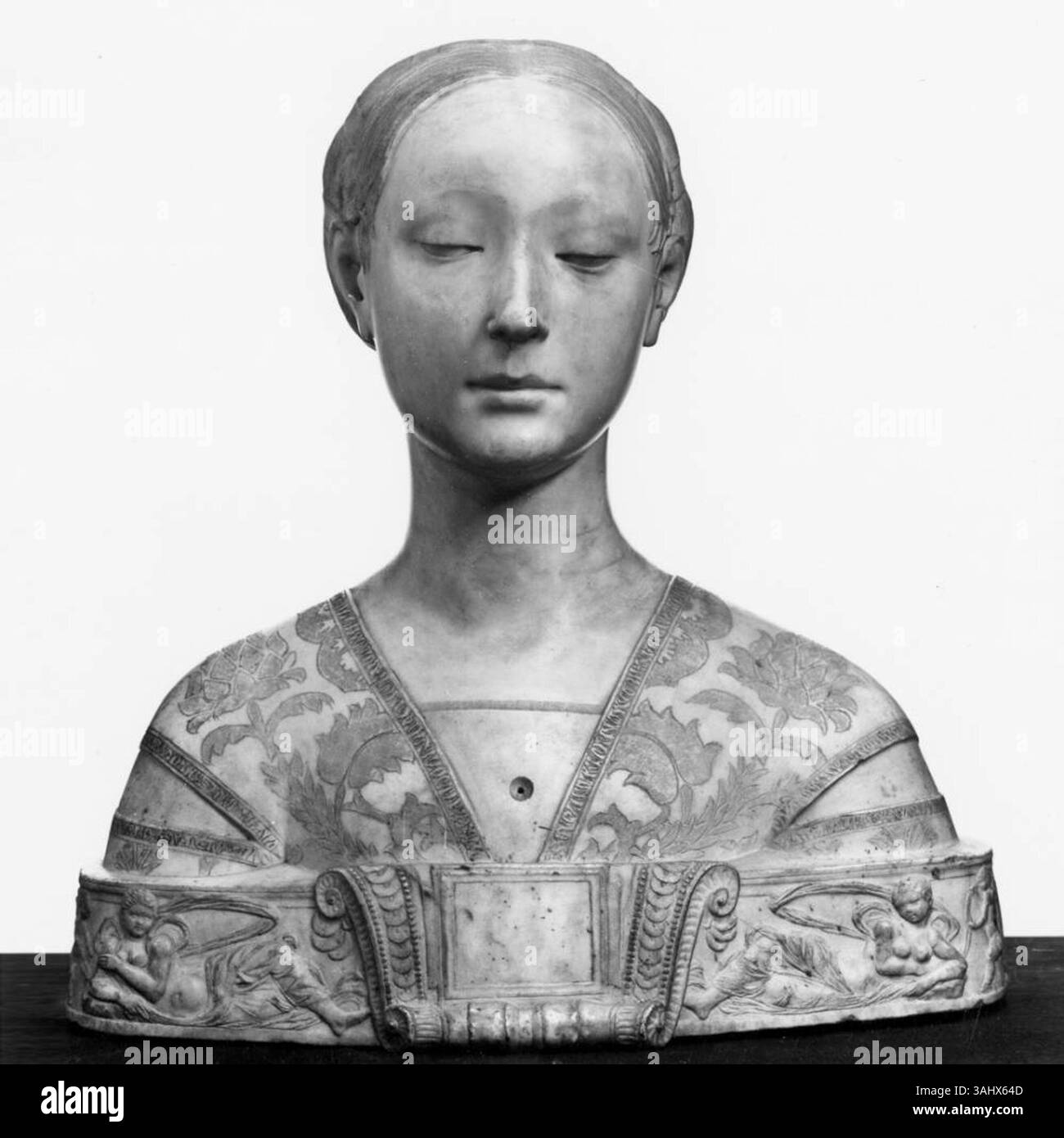 This 1470 portrait by Francesco Laurana depicts a princess from Naples ...