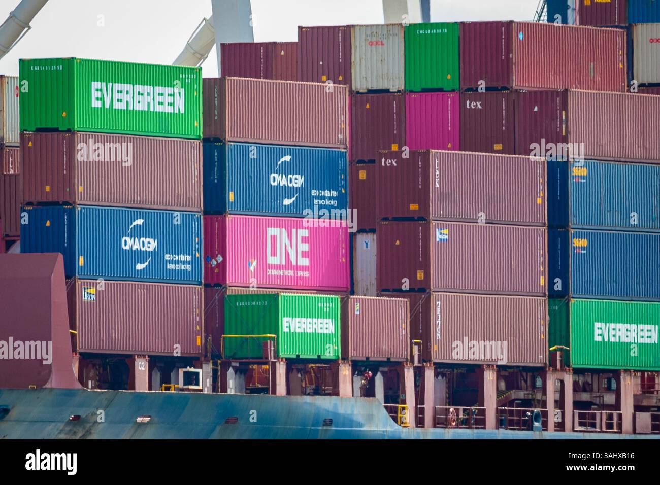 Jersey City, United States. 10th Apr, 2025. Shipping containers at Port ...