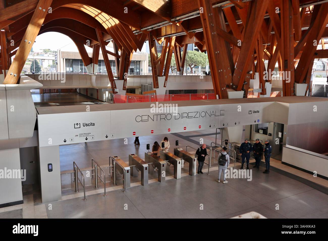 Napoli - Entrata della nuova stazione metro Centro Direzionale Stock ...