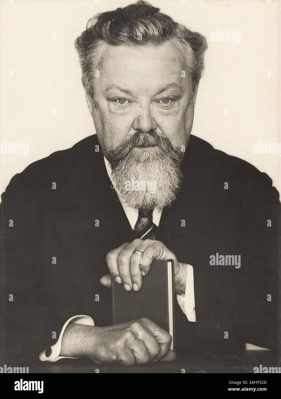 Portrait of Dominikus Böhm by Hugo Erfurth, 1938. Erfurth (1874–1948 ...