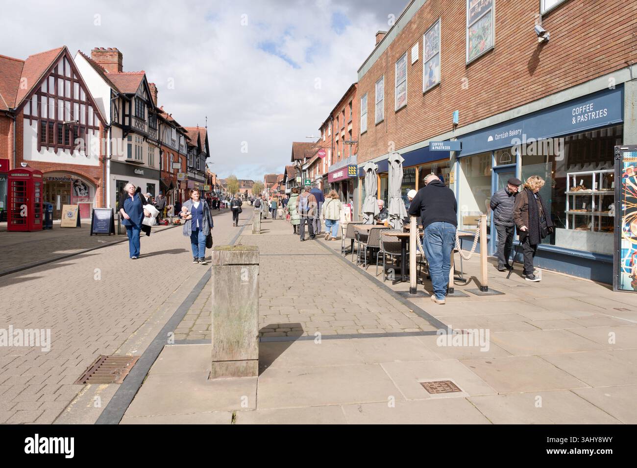 High street scene in Stratford upon Avon Stock Photo - Alamy