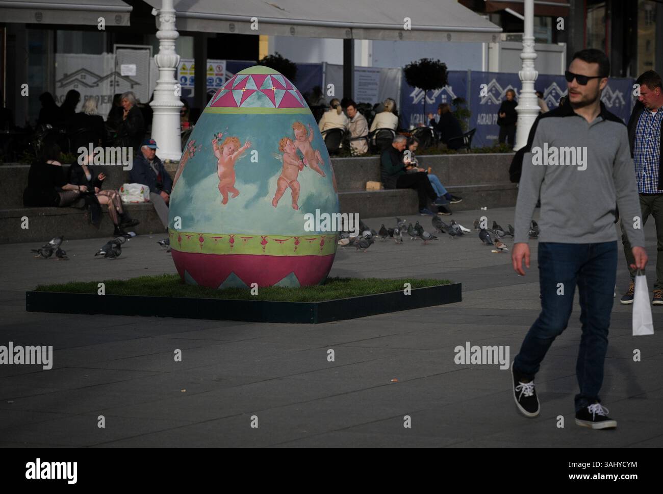 Croatia. 10th Apr, 2025. A large Easter egg, placed as the central ...