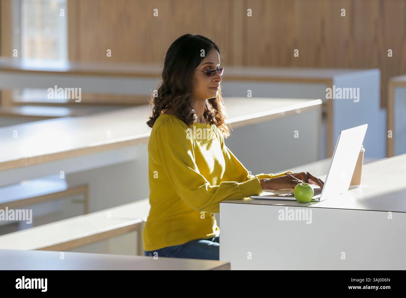 Woman disability working on hi-res stock photography and images - Alamy