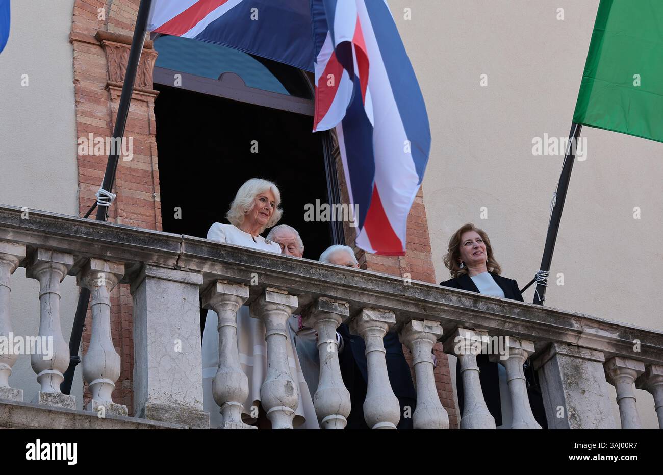Ravenna, Italy. 10th Apr, 2025. King Charles III and Queen Camilla ...