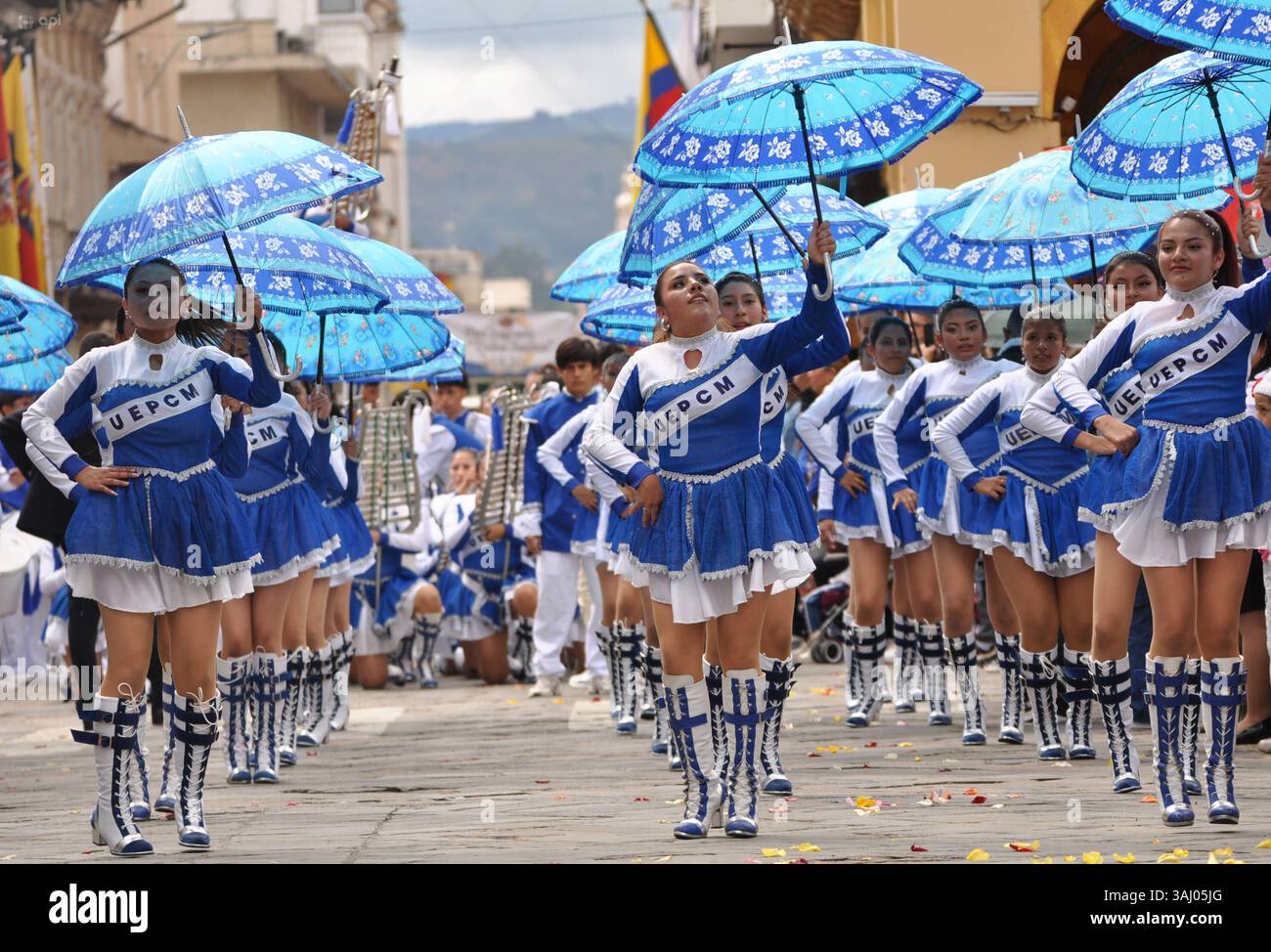 CUENCA STUDENT PARADE FIESTAS DE CUENCA Cuenca,Ecuador April 10, 2025 ...