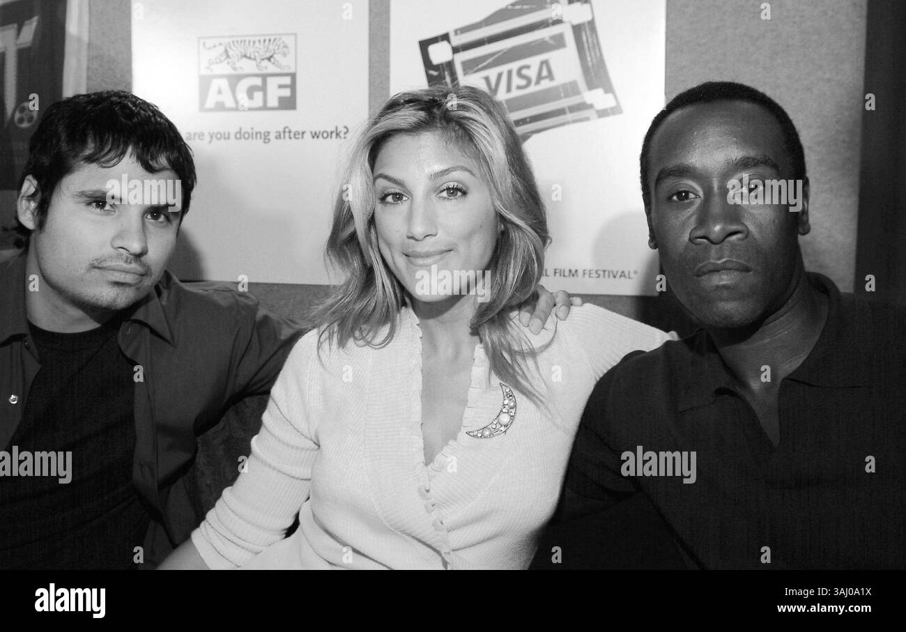 Jennifer esposito Black and White Stock Photos & Images - Alamy