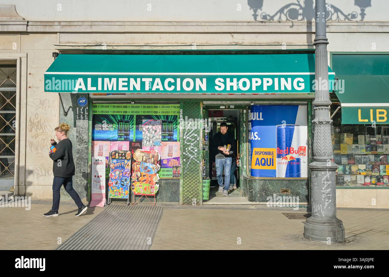 Kleiner Supermarkt, Supermercado, Alimentacion, Madrid, Spanien ...