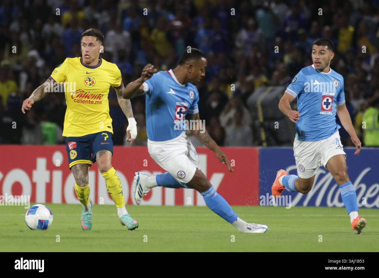 Mexico City, Mexico. 09th Apr, 2025. Willer Ditta #4 of Cruz Azul and ...