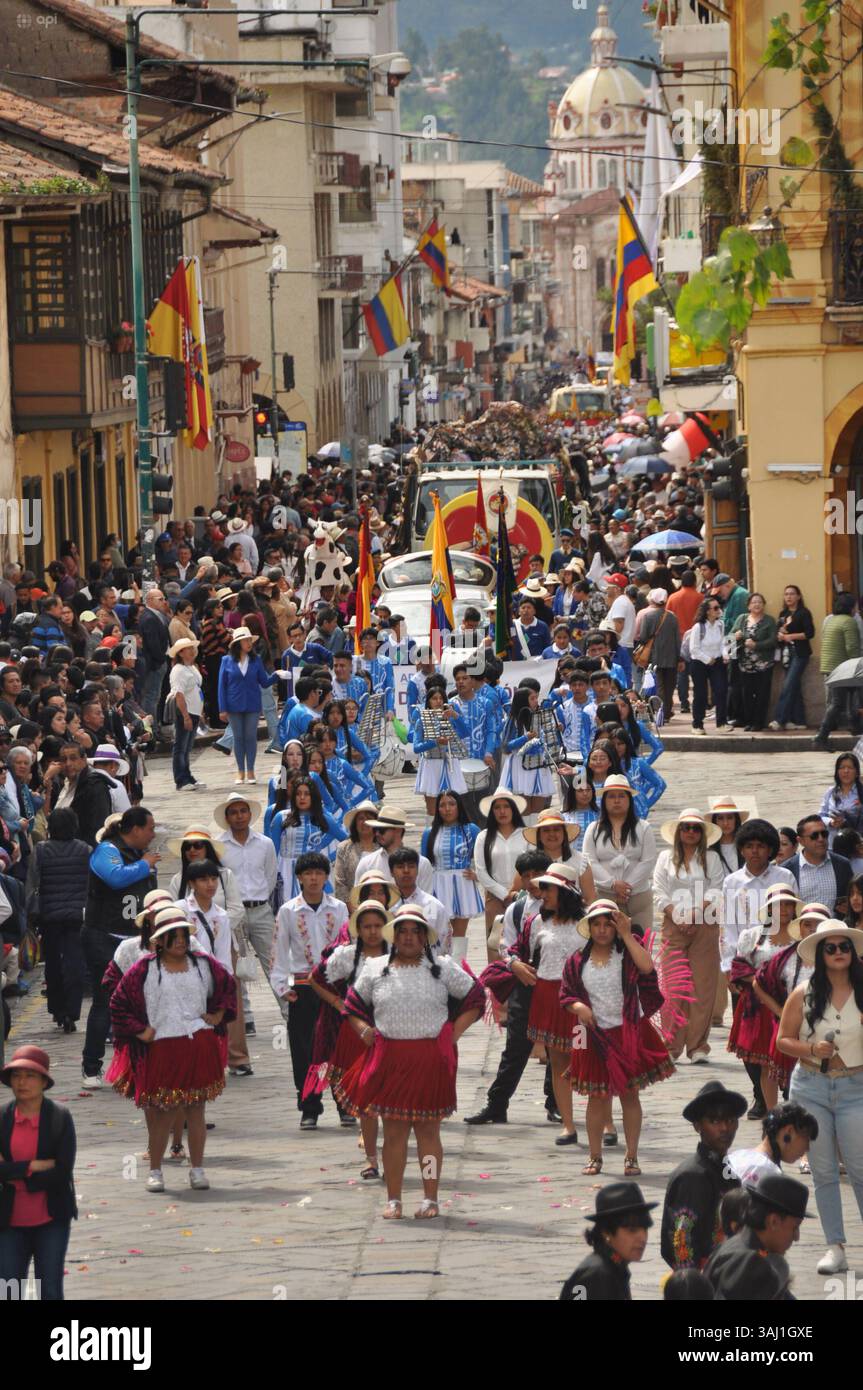 CUENCA STUDENT PARADE FIESTAS DE CUENCA Cuenca,Ecuador April 10, 2025 ...
