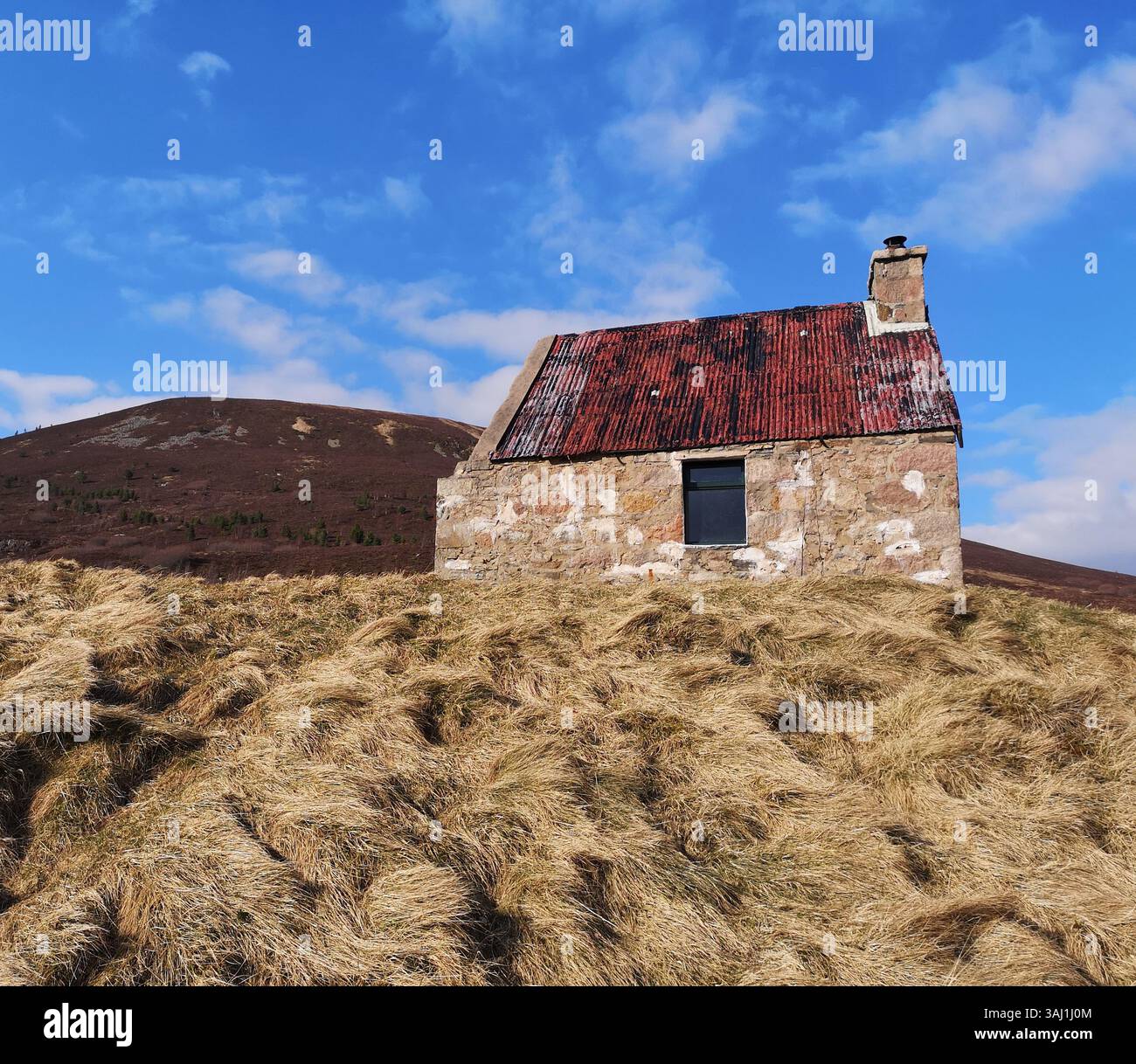 Best bothies scotland hi-res stock photography and images - Alamy