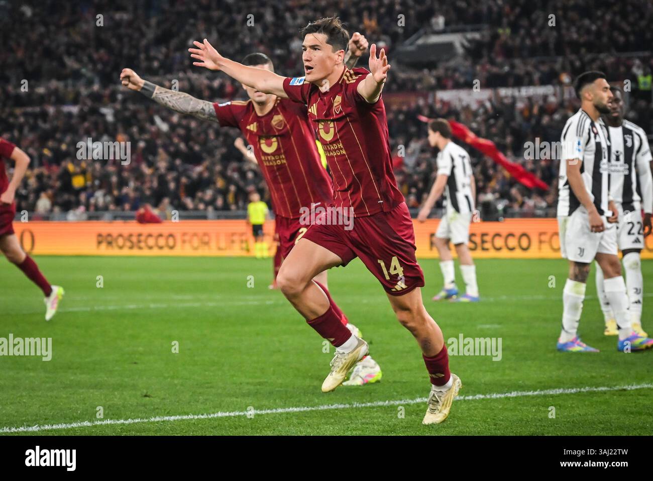 Eldor SHOMURODOV of AS Roma celebrates his goal during the Italian ...