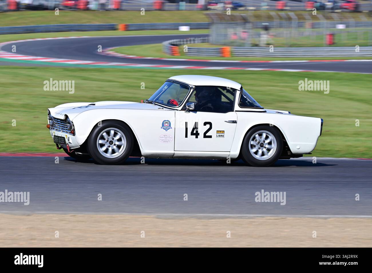 David Allen, Triumph TR4, Equipe GTS, a forty minute race for Pre-1966 ...