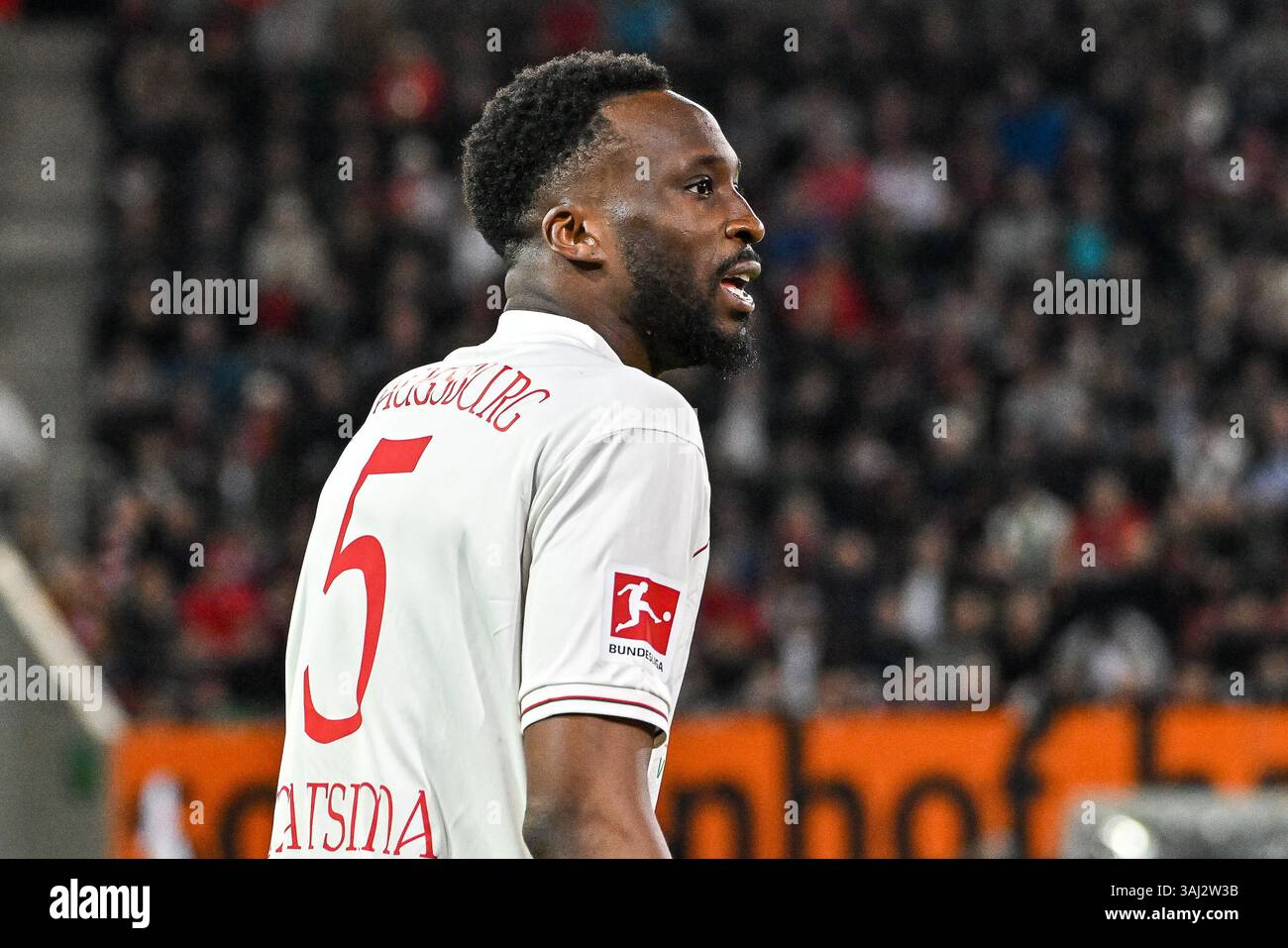 04.04.2025, WWK-Arena, Augsburg, GER, 1. FBL, FC Augsburg vs FC Bayern ...